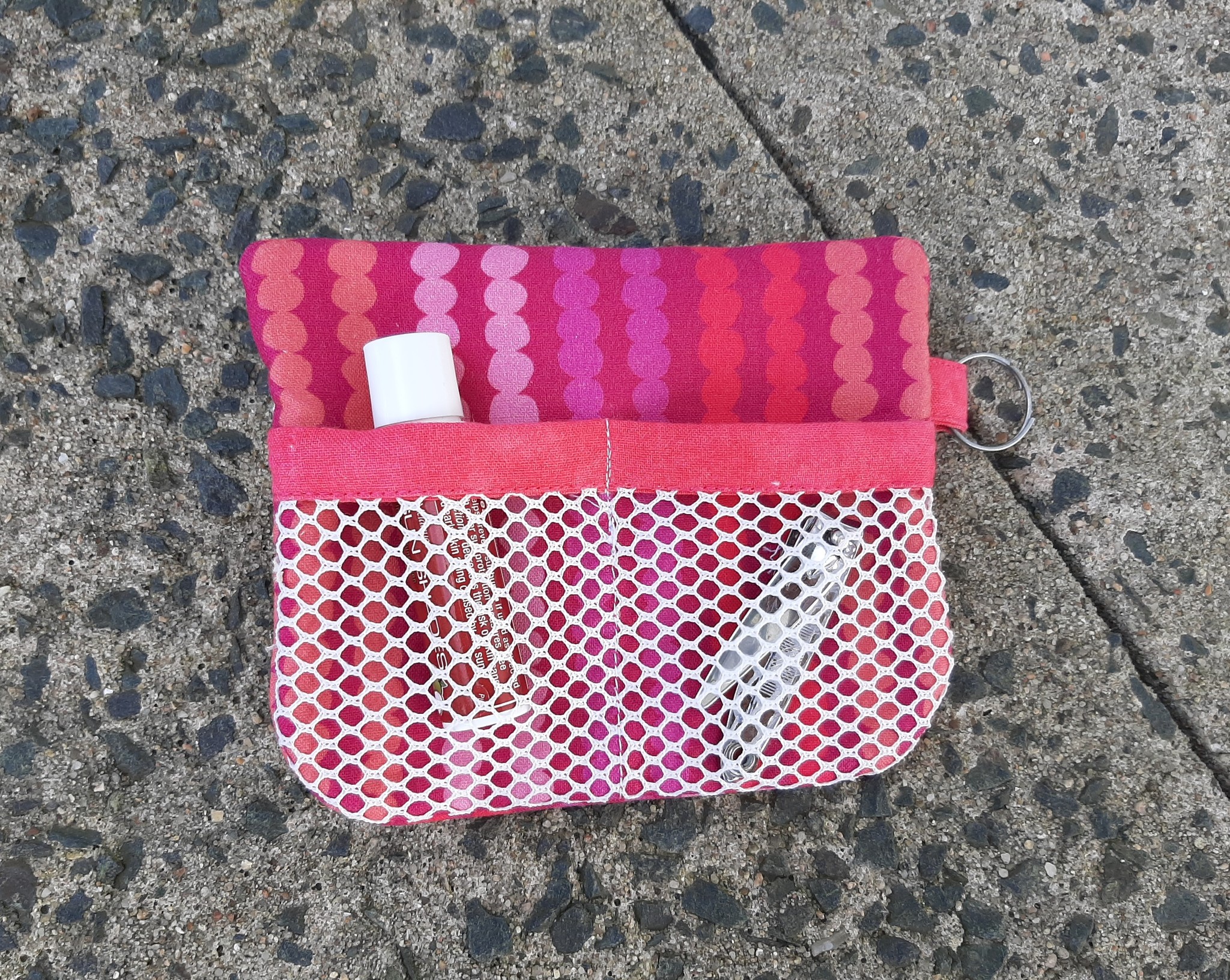 Portable Pockets – Around the Bobbin